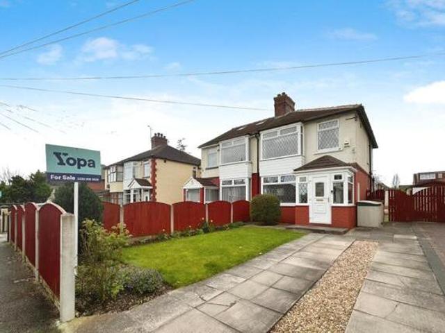 3 Bedroom Semi detached House For Sale In Leeds