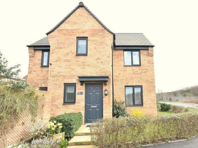 3 Bedroom Semi detached House For Sale In Leeds
