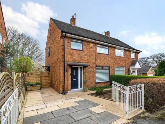 3 Bedroom Semi detached House For Sale In Leeds