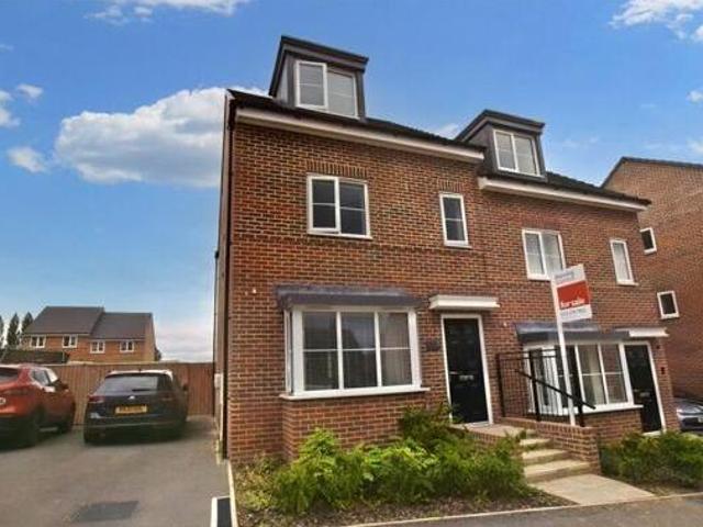3 Bedroom Semi detached House For Sale In Leeds