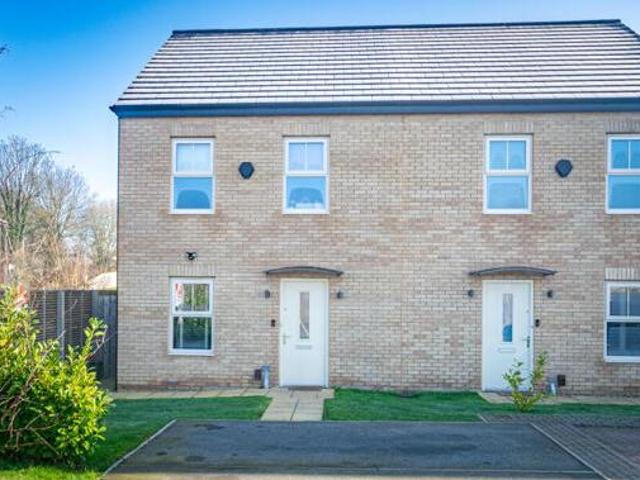 3 Bedroom Semi detached House For Sale In Leeds