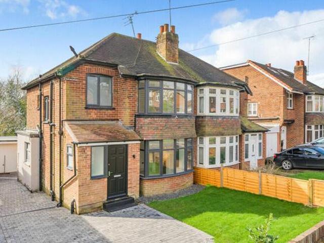3 Bedroom Semi detached House For Sale In Leeds