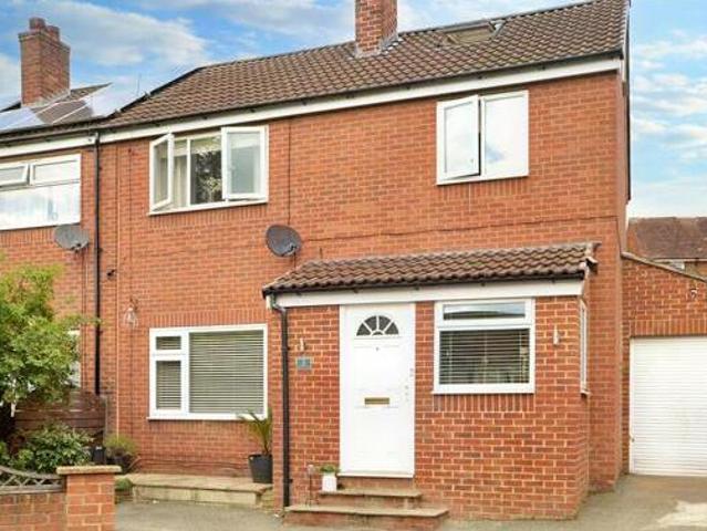 3 Bedroom Semi detached House For Sale In Leeds