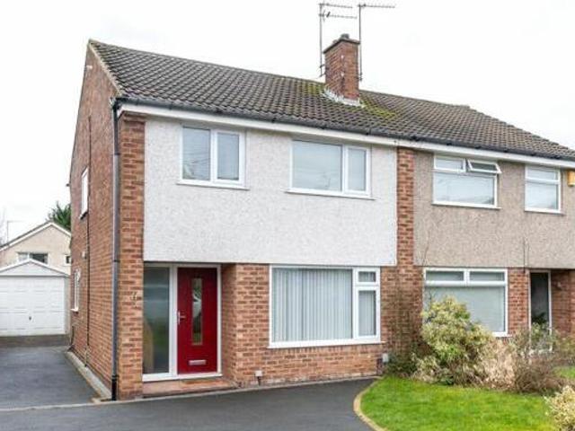 3 Bedroom Semi detached House For Sale In Leeds