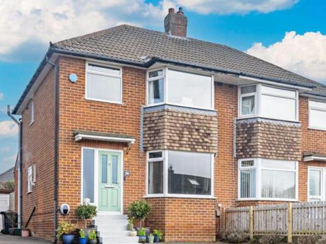 3 Bedroom Semi detached House For Sale In Leeds