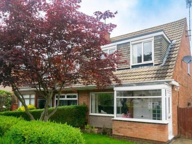 3 Bedroom Semi detached House For Sale In Leeds