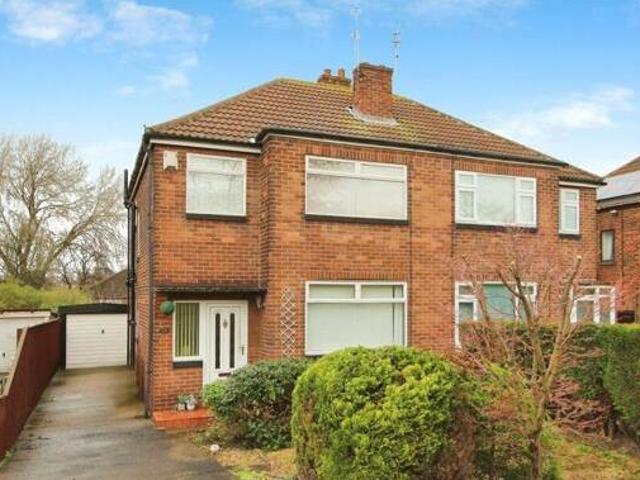 3 Bedroom Semi detached House For Sale In Leeds