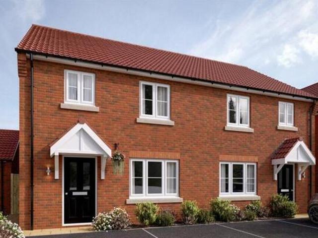 3 Bedroom Semi detached House For Sale In Leeds