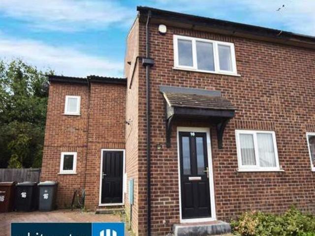 3 Bedroom Semi detached House For Sale In Leeds, West Yorkshire