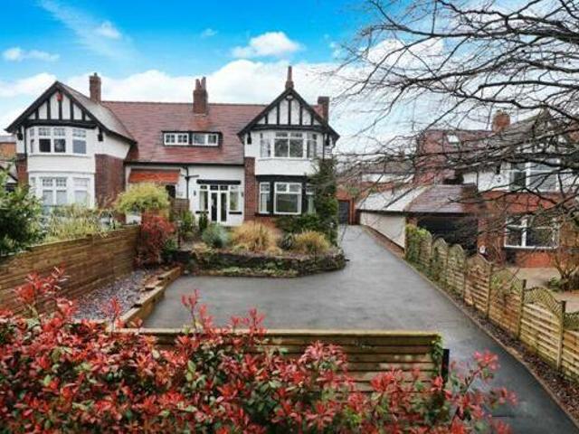 3 Bedroom Semi detached House For Sale In Leeds, West Yorkshire