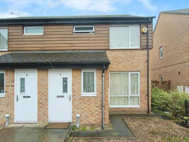 3 Bedroom Semi detached House For Sale In Leeds, West Yorkshire