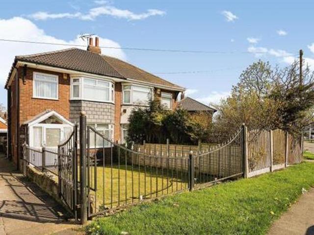 3 Bedroom Semi detached House For Sale In Leeds, West Yorkshire