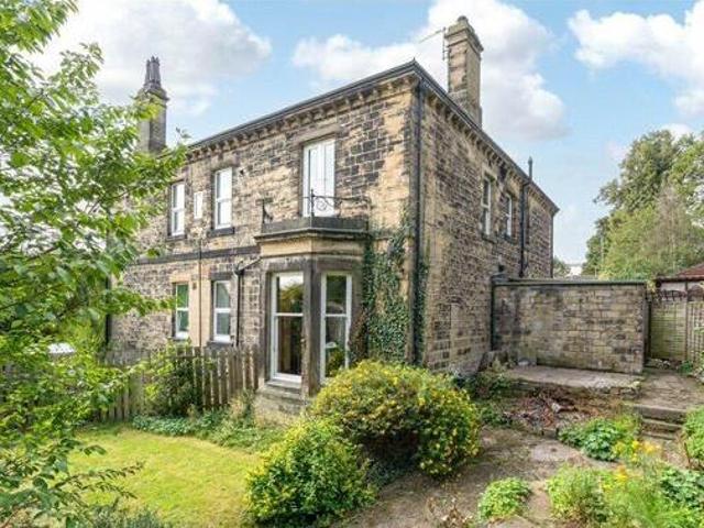 3 Bedroom Semi detached House For Sale In Leeds, West Yorkshire