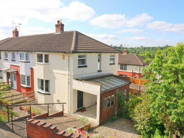 3 Bedroom Semi detached House For Sale In Leeds, West Yorkshire