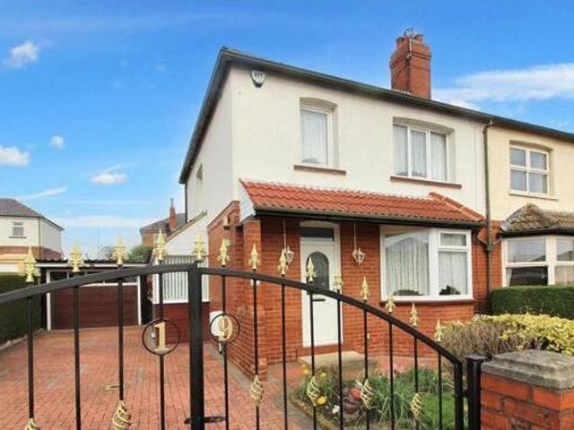 3 Bedroom Semi detached House For Sale In Leeds, West Yorkshire