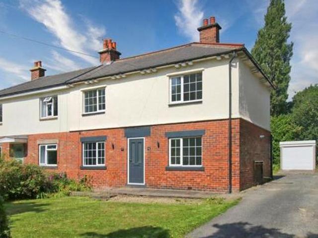 3 Bedroom Semi detached House For Sale In Leeds, West Yorkshire