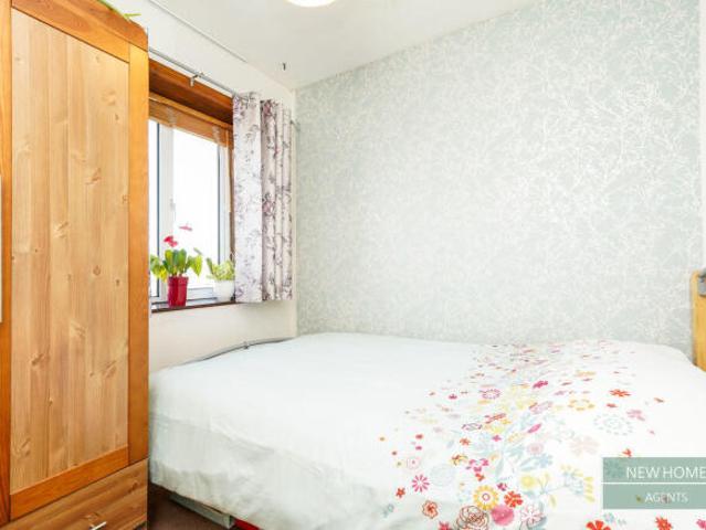 3 bedroom semi detached house for sale in Leeds Road, Shipley, BD18 1EH, BD18
