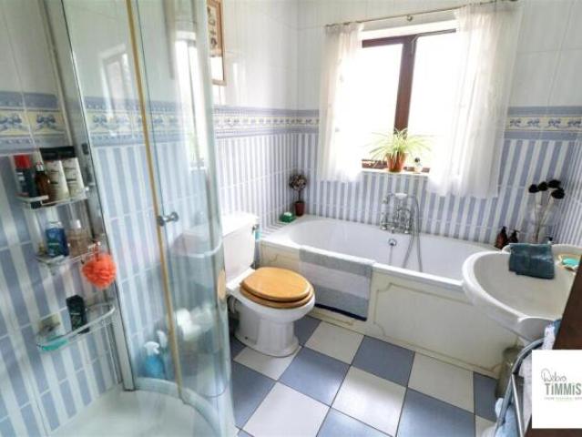 3 bedroom semi detached house for sale in Leek New Road, Stoke On Trent, ST1
