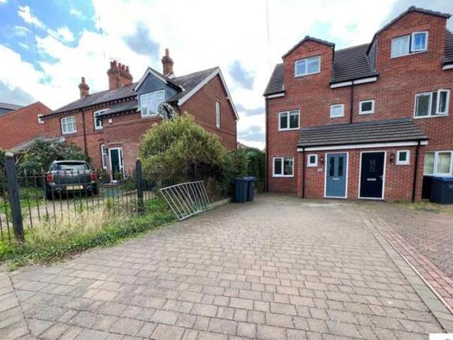 3 Bedroom Semi detached House For Sale In Leicester