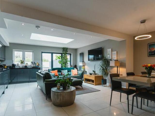 3 Bedroom Semi detached House For Sale In Leicester