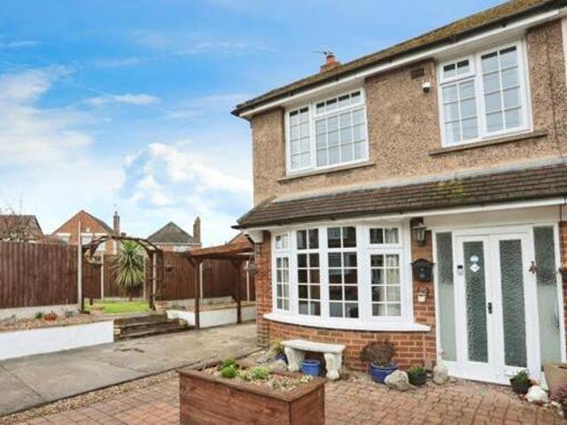 3 Bedroom Semi detached House For Sale In Leicester, Leicestershire