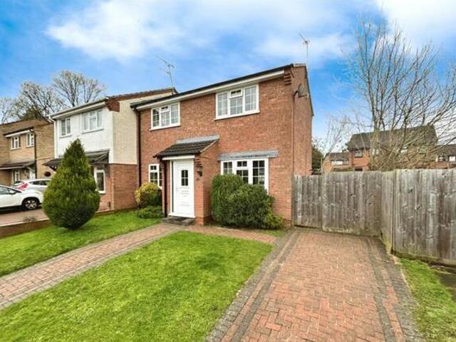 3 Bedroom Semi detached House For Sale In Leicester, Leicestershire