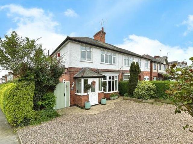 3 Bedroom Semi detached House For Sale In Leicester, Leicestershire