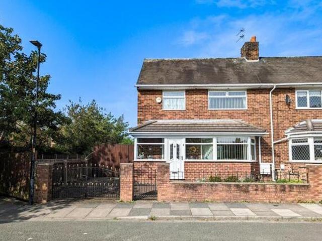 3 Bedroom Semi detached House For Sale In Leigh, Greater Manchester