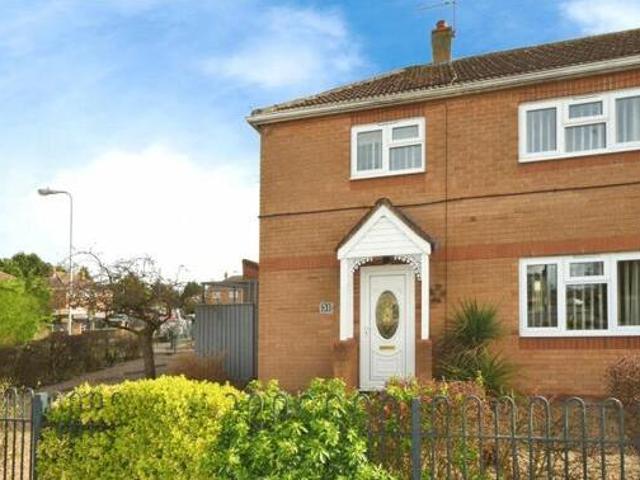 3 Bedroom Semi detached House For Sale In Lincoln, Lincolnshire