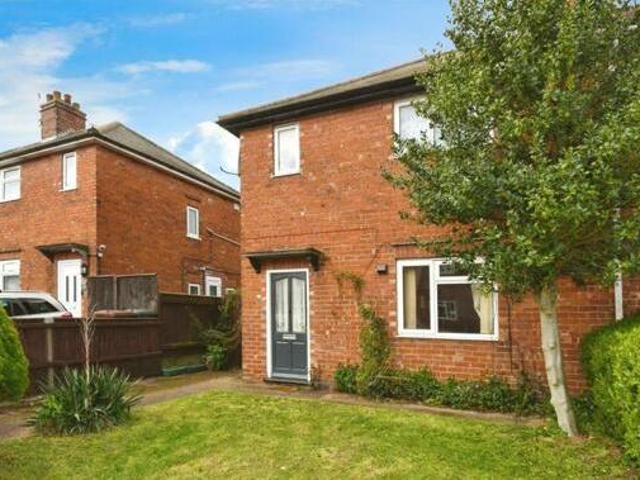 3 Bedroom Semi detached House For Sale In Lincoln, Lincolnshire