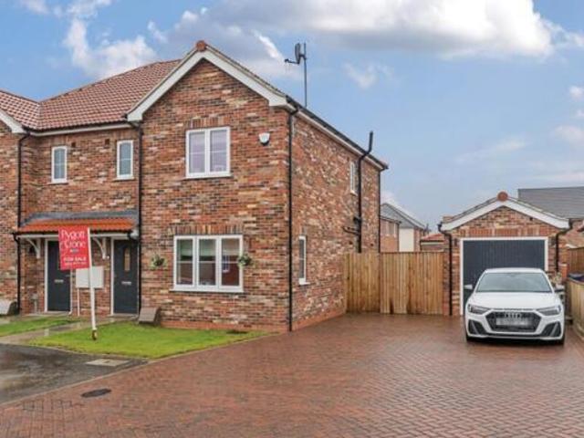 3 Bedroom Semi detached House For Sale In Lincoln, Lincolnshire
