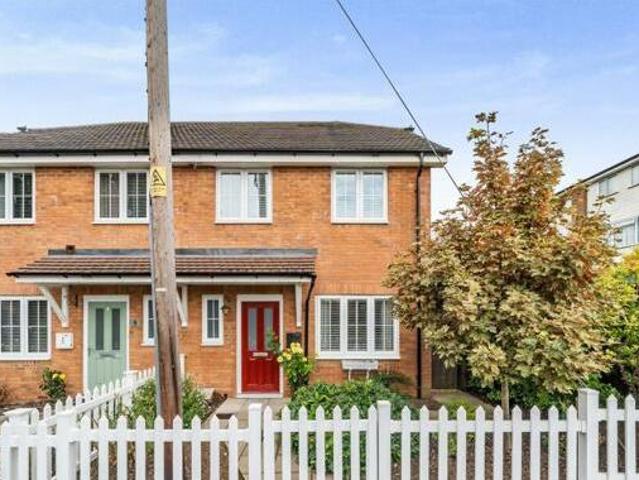 3 Bedroom Semi detached House For Sale In Lindford