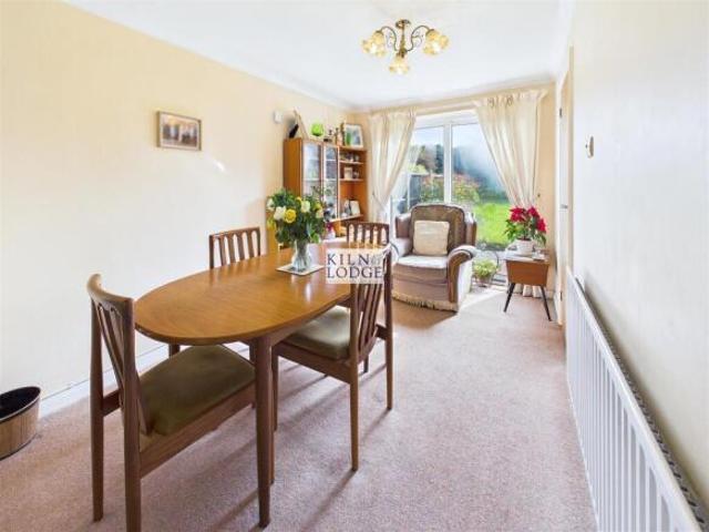 3 bedroom semi detached house for sale in Linnet Drive, Chelmsford, CM2