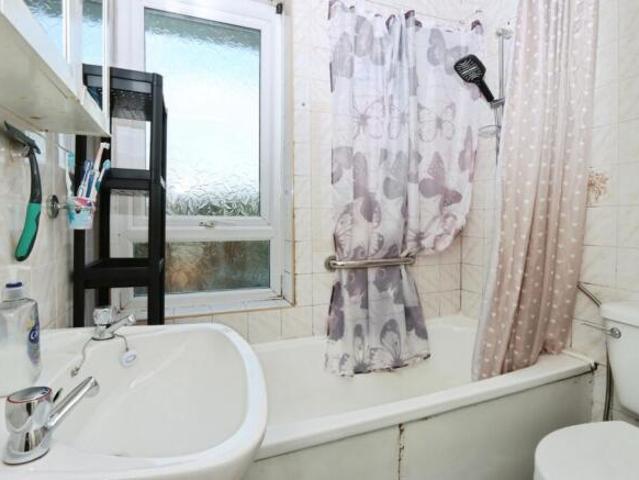 3 bedroom semi detached house for sale in Lichford Road, Sheffield, South Yorkshire, S2