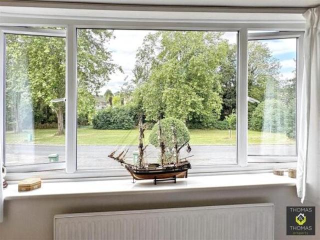 3 bedroom semi detached house for sale in Lilliesfield Avenue, Barnwood, GL3