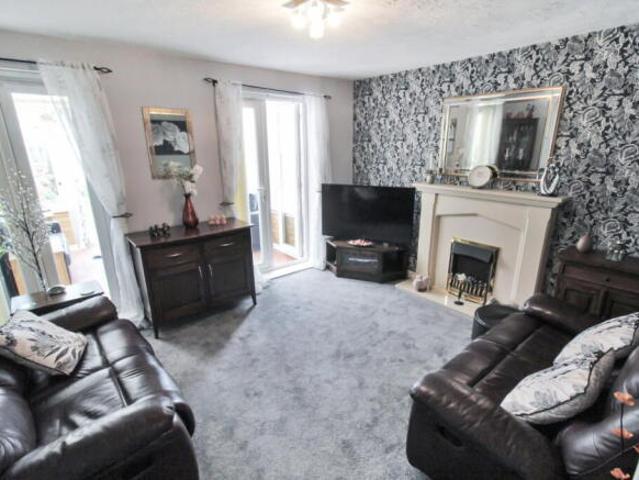 3 bedroom semi detached house for sale in Littlewalk Grove, Tunstall, ST6
