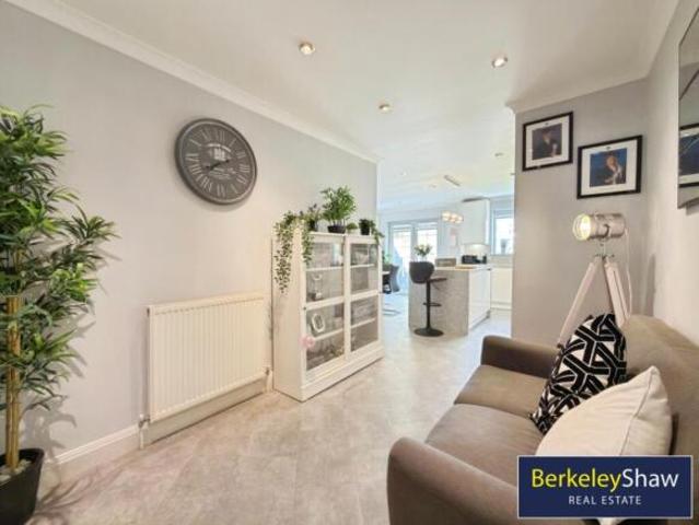3 bedroom semi detached house for sale in Liverpool Road South, Maghull, L31