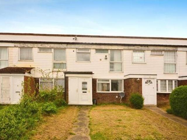3 Bedroom Semi detached House For Sale In London