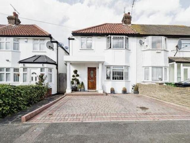 3 Bedroom Semi detached House For Sale In London