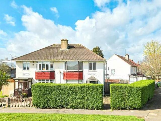 3 Bedroom Semi detached House For Sale In London