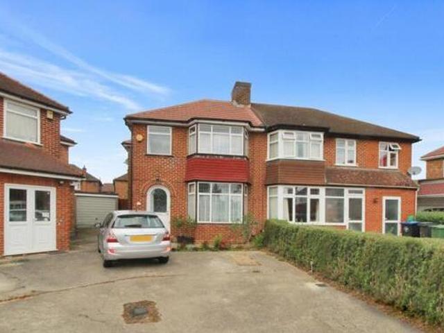 3 Bedroom Semi detached House For Sale In London