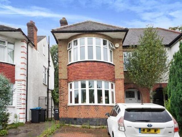 3 Bedroom Semi detached House For Sale In London