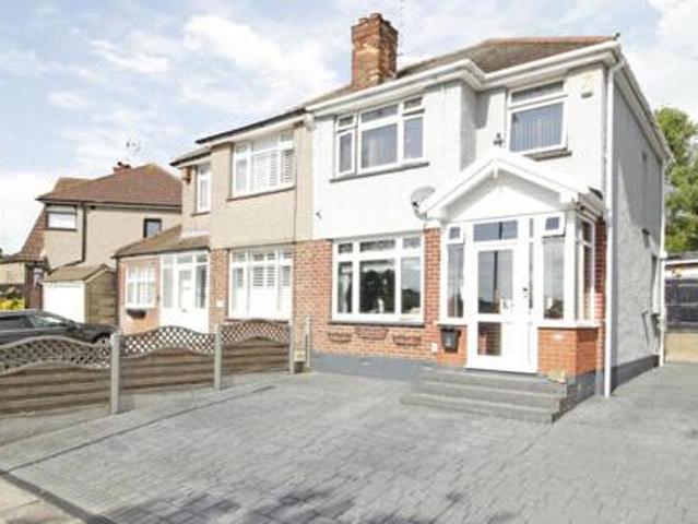 3 Bedroom Semi detached House For Sale In London