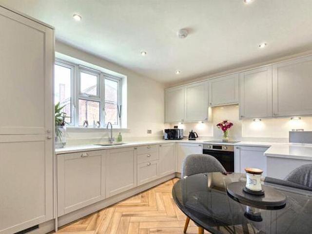 3 Bedroom Semi detached House For Sale In London