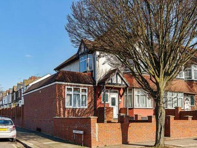 3 Bedroom Semi detached House For Sale In London