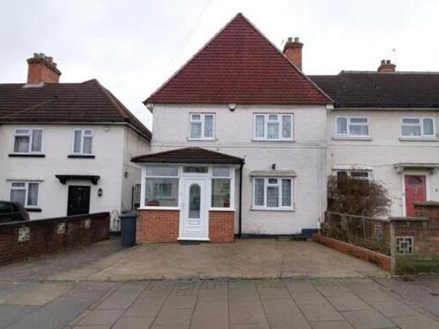 3 Bedroom Semi detached House For Sale In London
