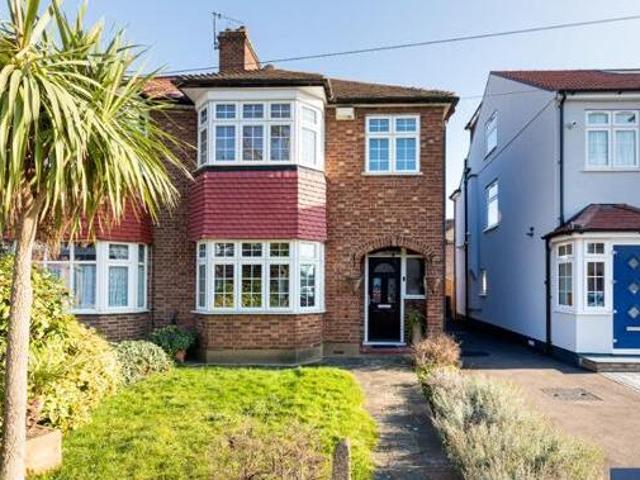 3 Bedroom Semi detached House For Sale In London
