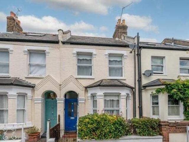 3 Bedroom Semi detached House For Sale In London
