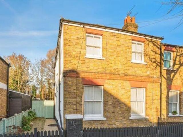 3 Bedroom Semi detached House For Sale In London