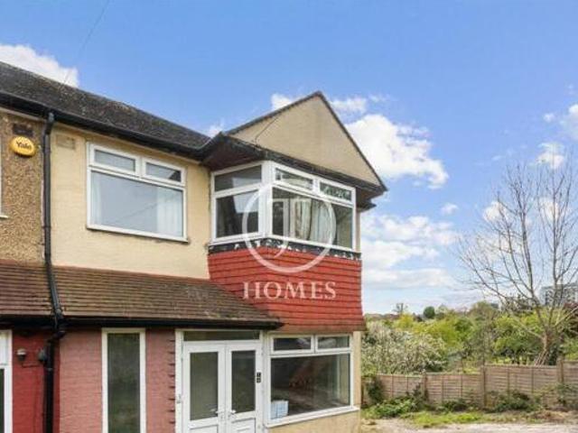 3 Bedroom Semi detached House For Sale In London